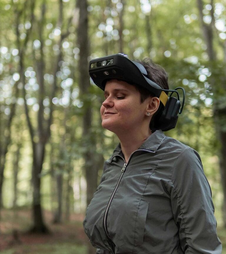 CES 2024: Lumen, Lighthouse, EyeCane y Esight Go, nuevos dispositivos ...